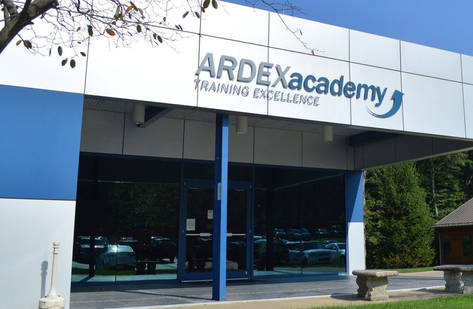 ARDEX ARDIFIX Low viscosity rigid polyurethane crack and joint repair