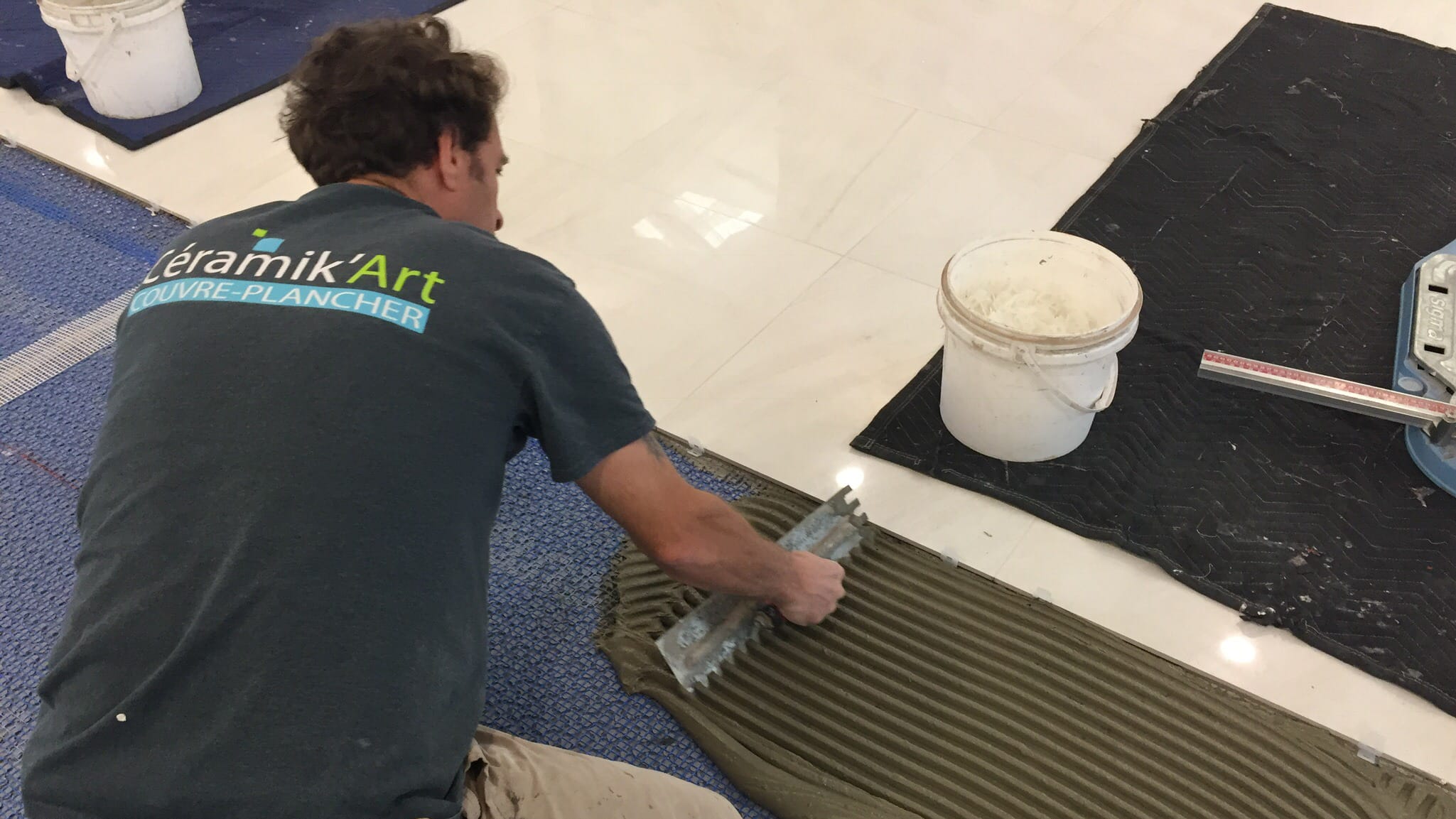 Automobiles Guy Beaudoin Showroom - - Projectdetails